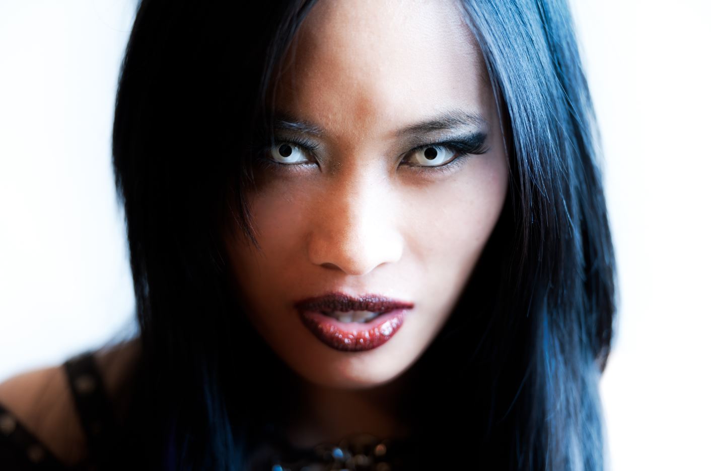 VAMPARIAH BRINGS BLOOD-CURDLING SCREAMS (AND TWERKING) TO A THEATER ...